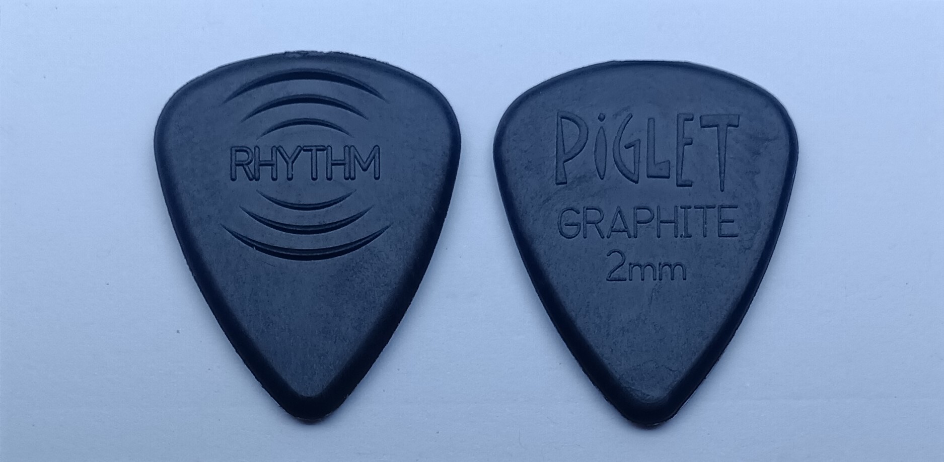 Piglet Graphite Lite – 2mm Rhythm Guitar Picks. - Polyspectrum - The ...